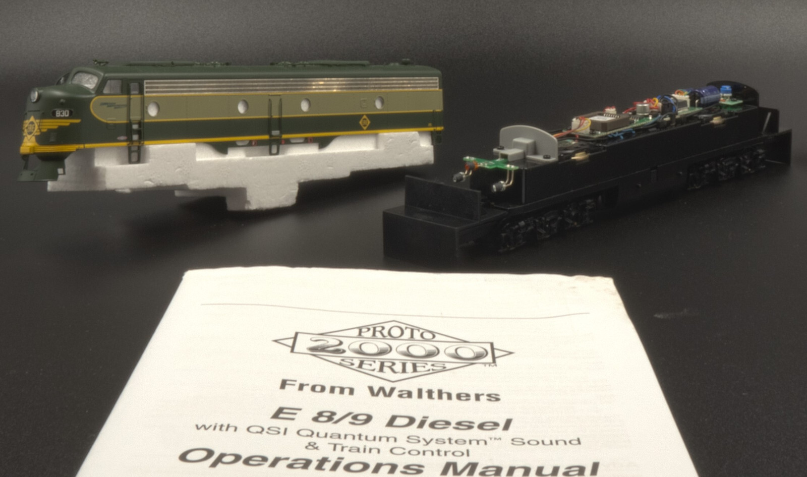 Walthers Proto 2000 E8/9 Locomotive Erie #830 w/QSI Quantum System ...