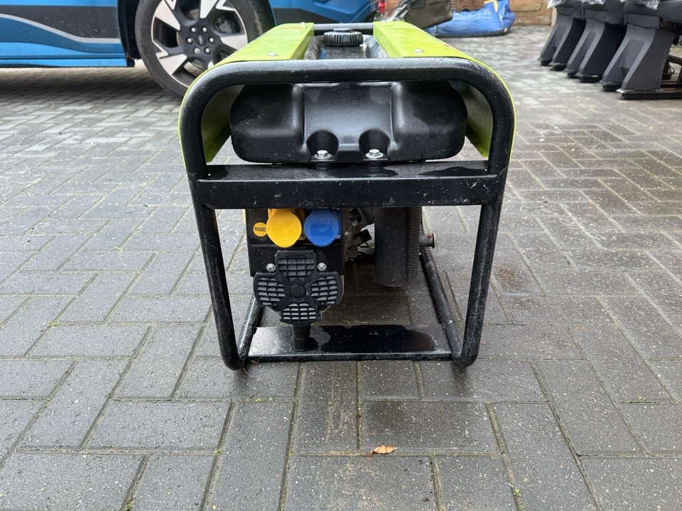 Pramac ES3000 Powered Generator by Honda GX160 Engine. 230/110VOLT 4 Stroke 3KW | eBay UK