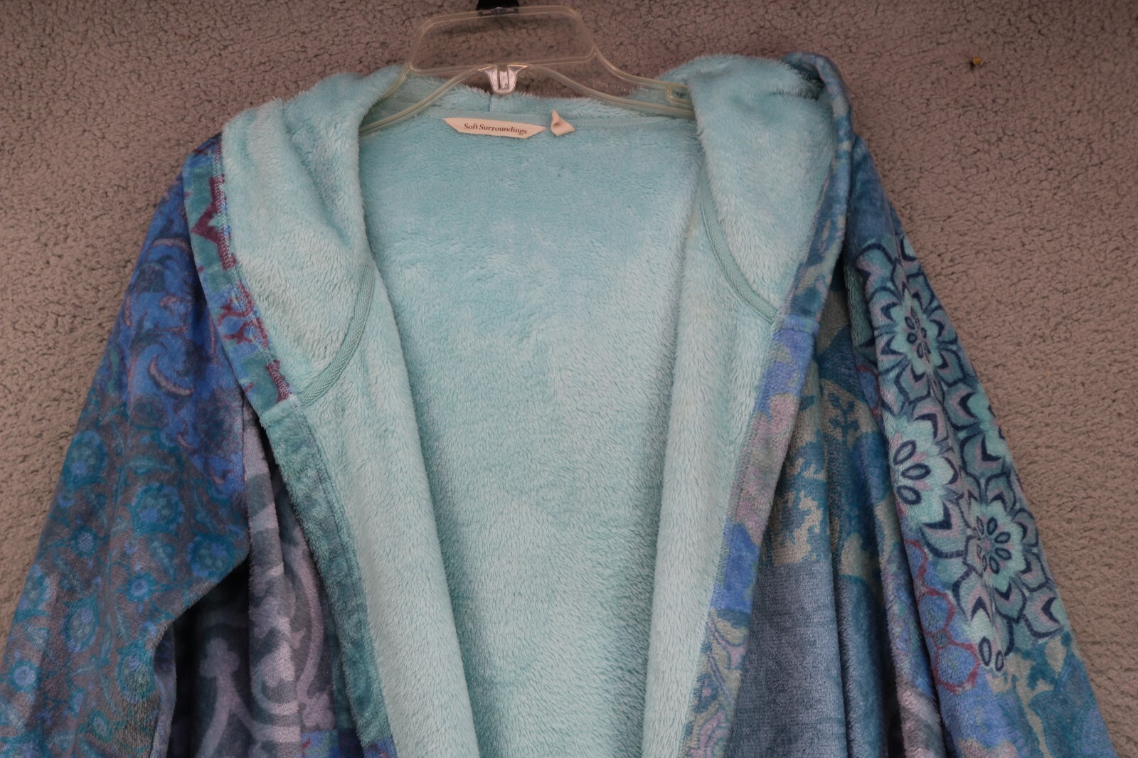 Soft Surroundings Carly Cozy Topper Plush Hooded Card… - Gem