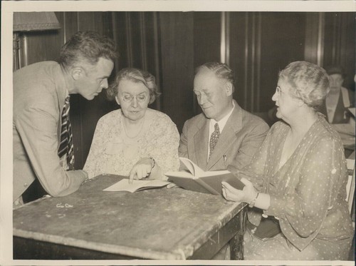 1934 Photo Dr Henry Lanville Florence Curtis Hanson Rood Vice President ...