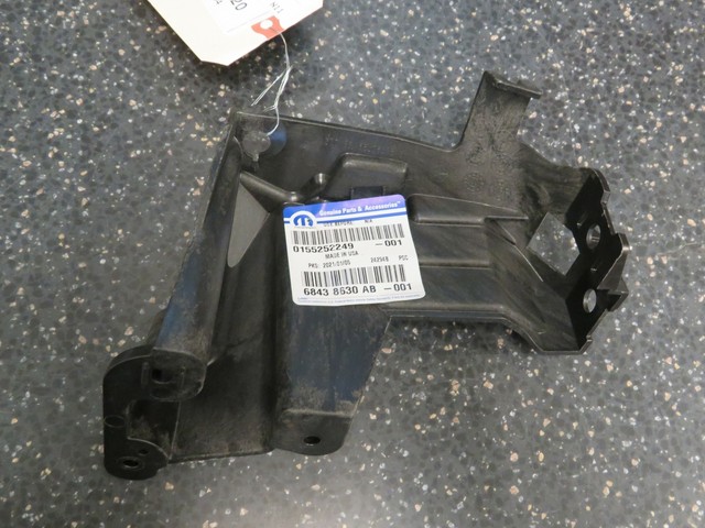 Bumper Cover Bracket Mopar 68438630AB Fits 2020 Jeep Cherokee for sale ...