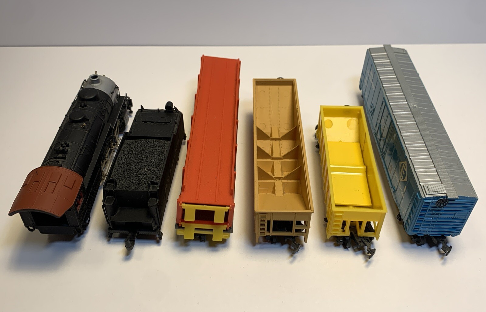 Ho Scale Train Set Chessie System, Reading, Switches,rerailers,Erie ...