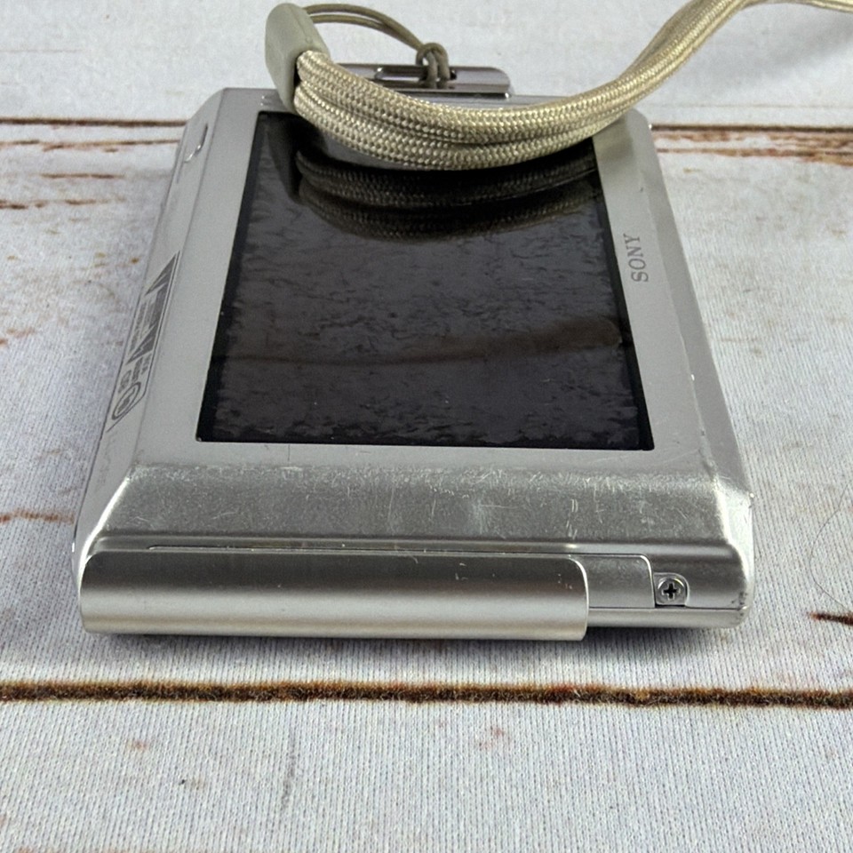 Sony Cyber-shot DSC‑T77 10.1MP Digital Camera 4x Optical Zoom Silver ...