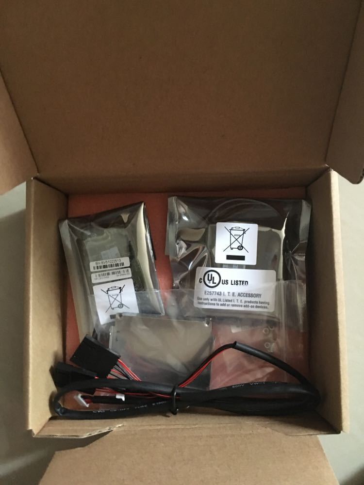 LSI MegaRAID SAS 9361-8i 1GB Cache+LSI00418 LSICVM02 CacheVault ...