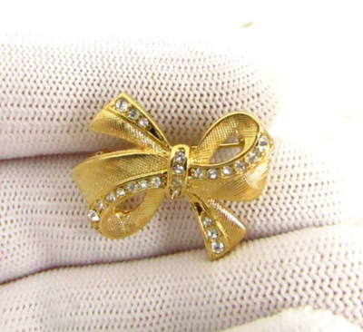 VINTAGE NAPIER GOLD TONE SPARKLING RHINESTONE BOW PIN Brooch | eBay