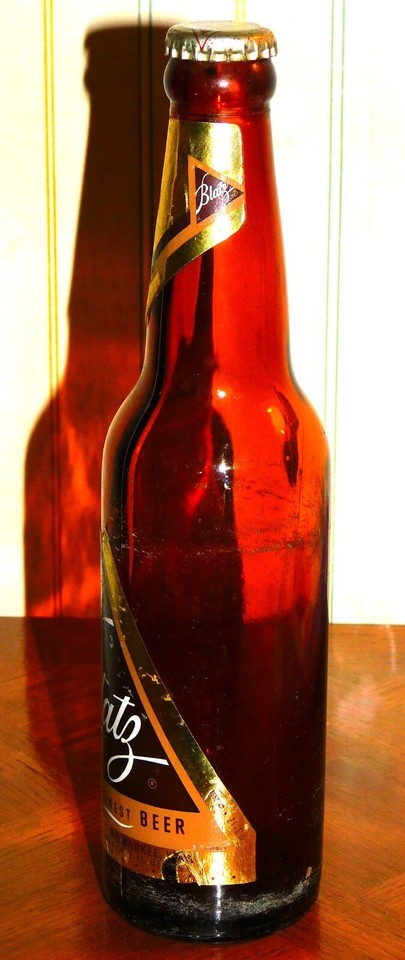 1950s BLATZ BEER 12oz. BOTTLE w/ CAP For Blatz Statue WOW!!! CASE FRESH ...