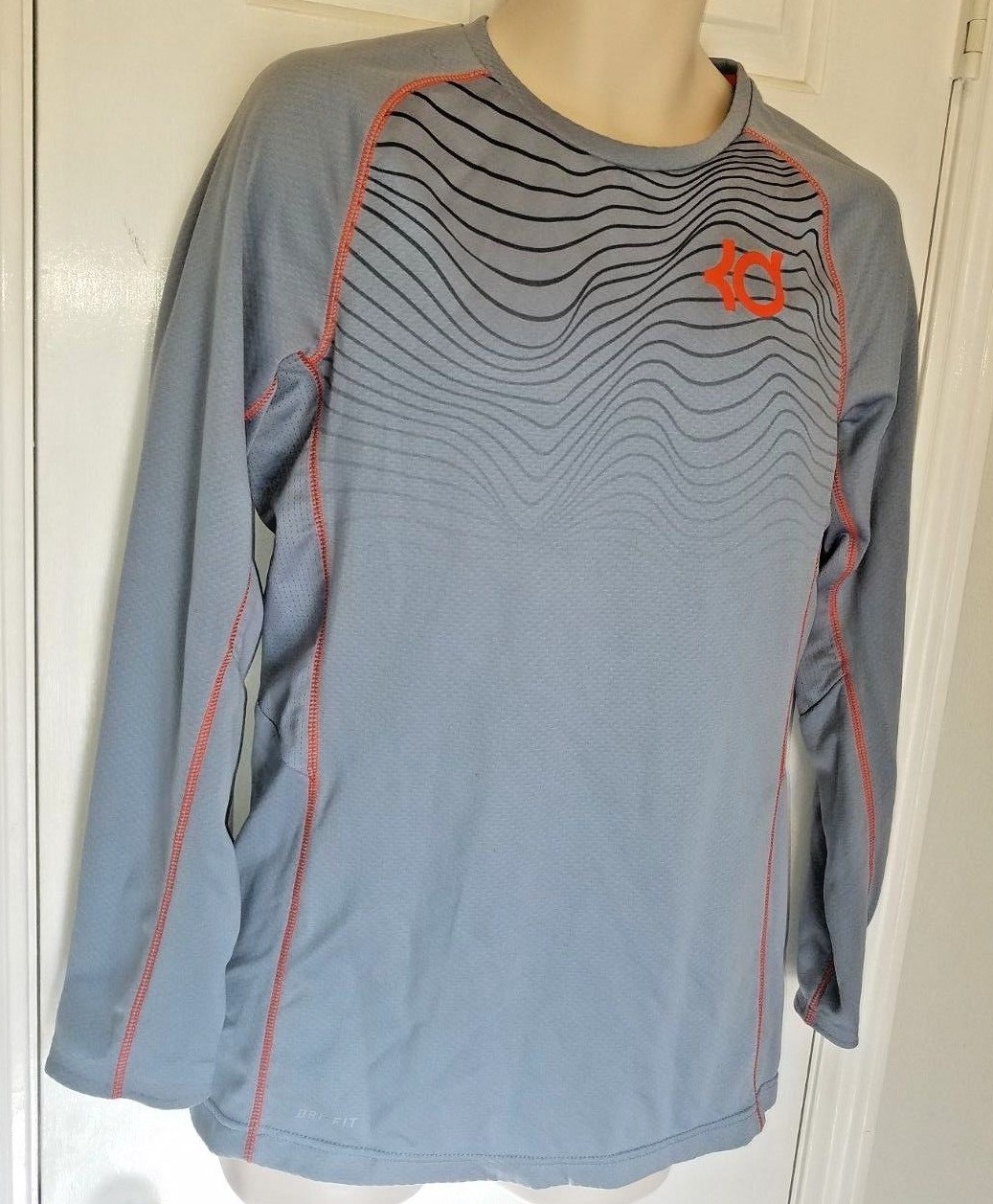 Men's Nike Long Sleeve Dri Fit Grey Athletic Workout Running Shirt Size ...