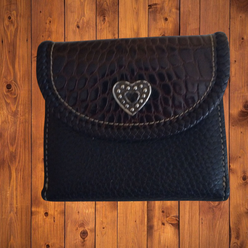 BRIGHTON BLACK AND BROWN LEATHER WALLET FOLDING HEART CLASSIC BIFOLD | eBay