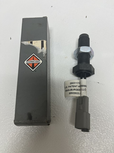 NEW Magnetic Speed Sensor International Navistar 2503117C1 Truck FREE ...