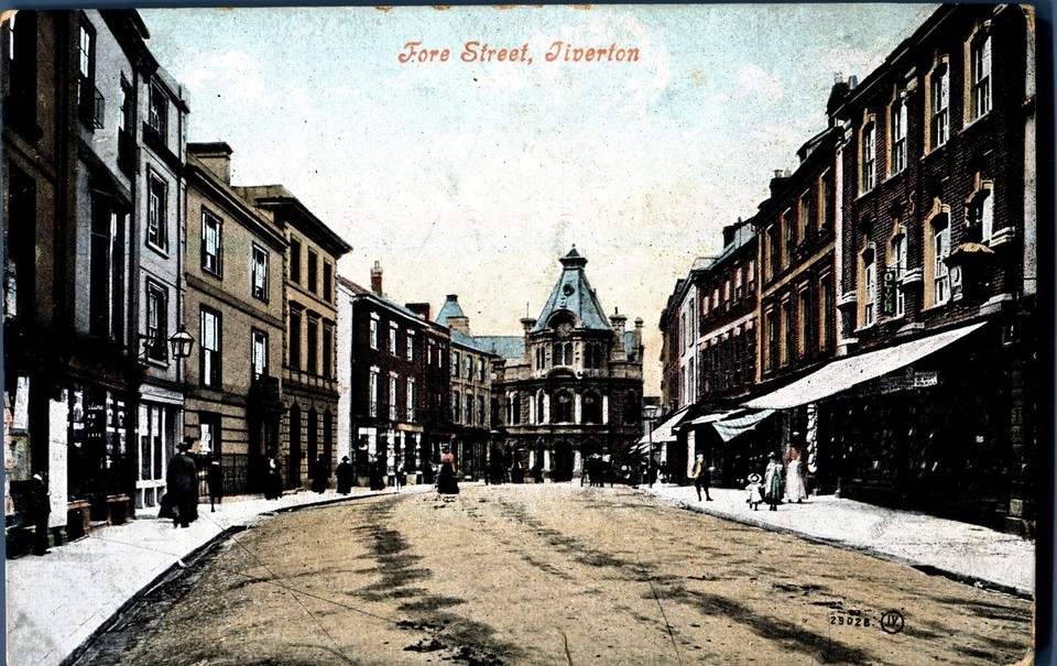 Fore Street Tiverton South Devon social history postcard shops people ...