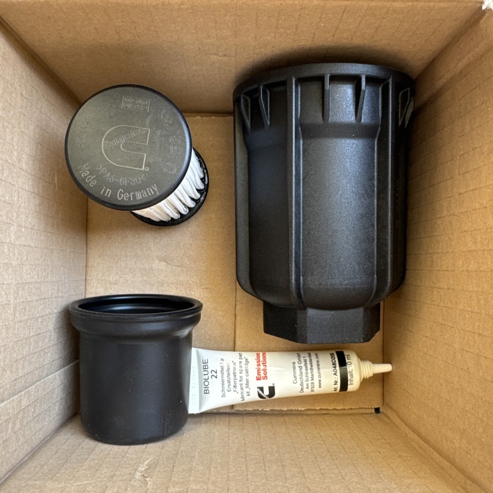 5579176 OEM DEF Pump Filter Kit Freightliner / Cummins 5579176 4388378 ...