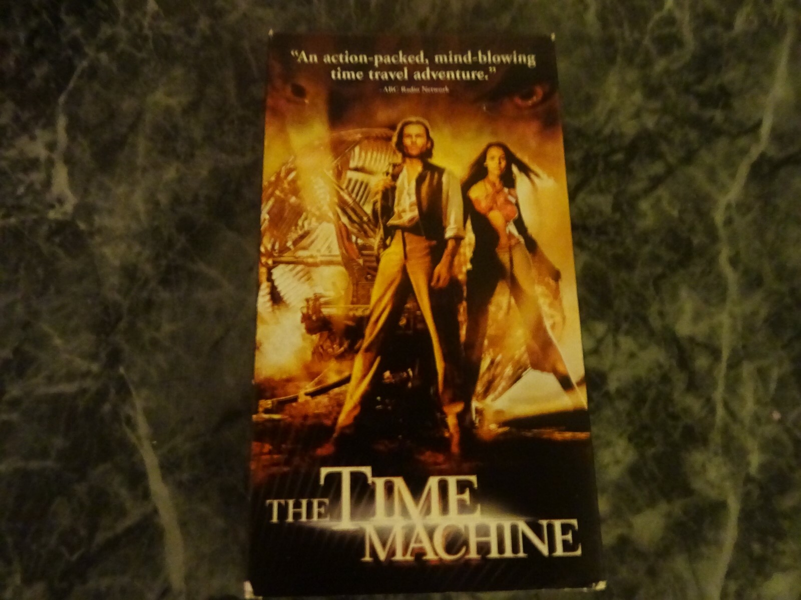 The Time Machine (VHS, 2002) Sci Fi Guy Pearce Action LIKE NEW FAST ...