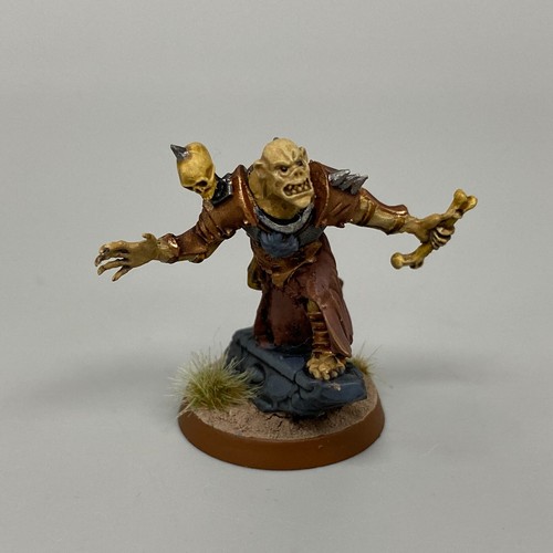 1 CONVERTED CRYPT GHAST COURTIER FLESH EATER COURTS WARHAMMER AGE OF ...