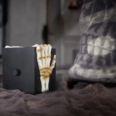 Haunted Living Strobe Light with Skull Hands Battery Operated new | eBay