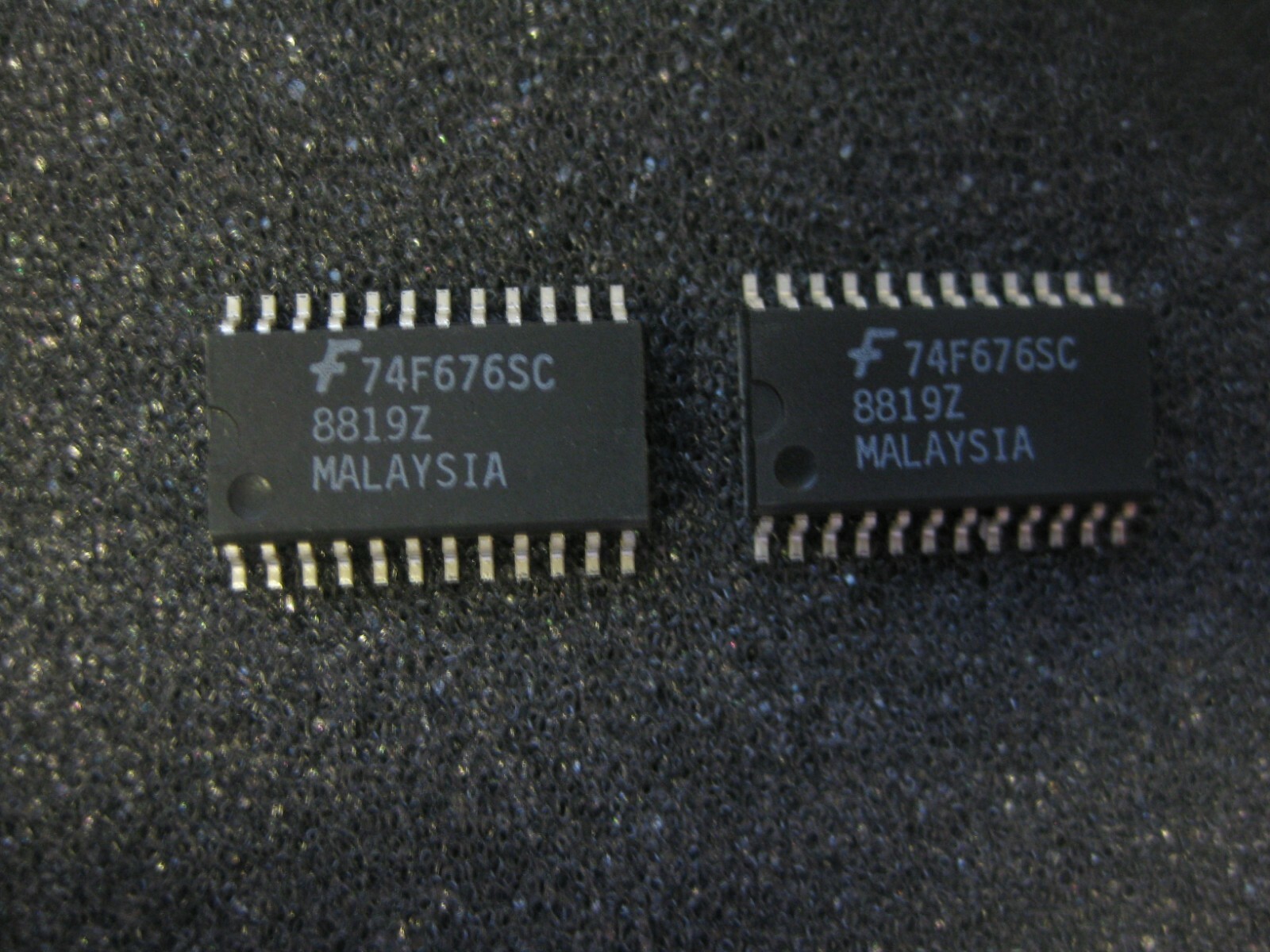 74F676SC IC SHIFT REGISTER 16-BIT SERIAL PARALLEL 24-PIN SOIC (LOT OF 2 ...