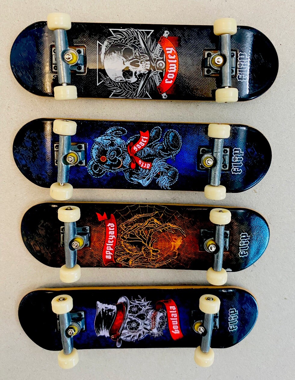 Tech Deck Flip Skateboard Fingerboard Arto Saari, Crowley, Appleyard ...