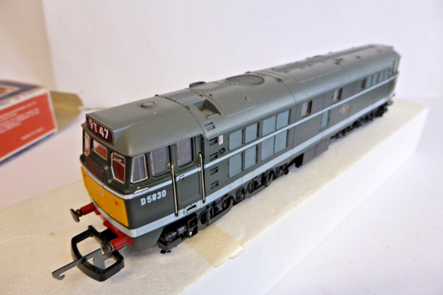 OO Gauge Lima 205093 Class 31 BR Green D5830. Metal Handrails. | eBay UK