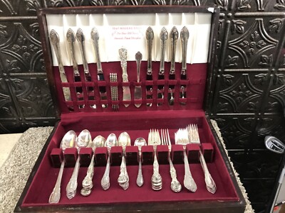 1847 Roger Bros. IS Remembrance 62 Piece Silverware Set | eBay