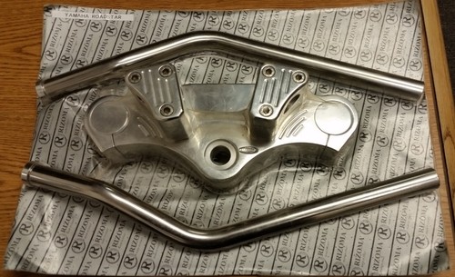 RIZOMA Triple Tree Kit with Risers And 2 Handlebars for the Yamaha ...