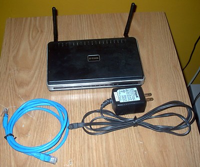 D-Link RangeBooster N DIR-625 300 Mbps 4-Port 10/100 Wireless N Router ...