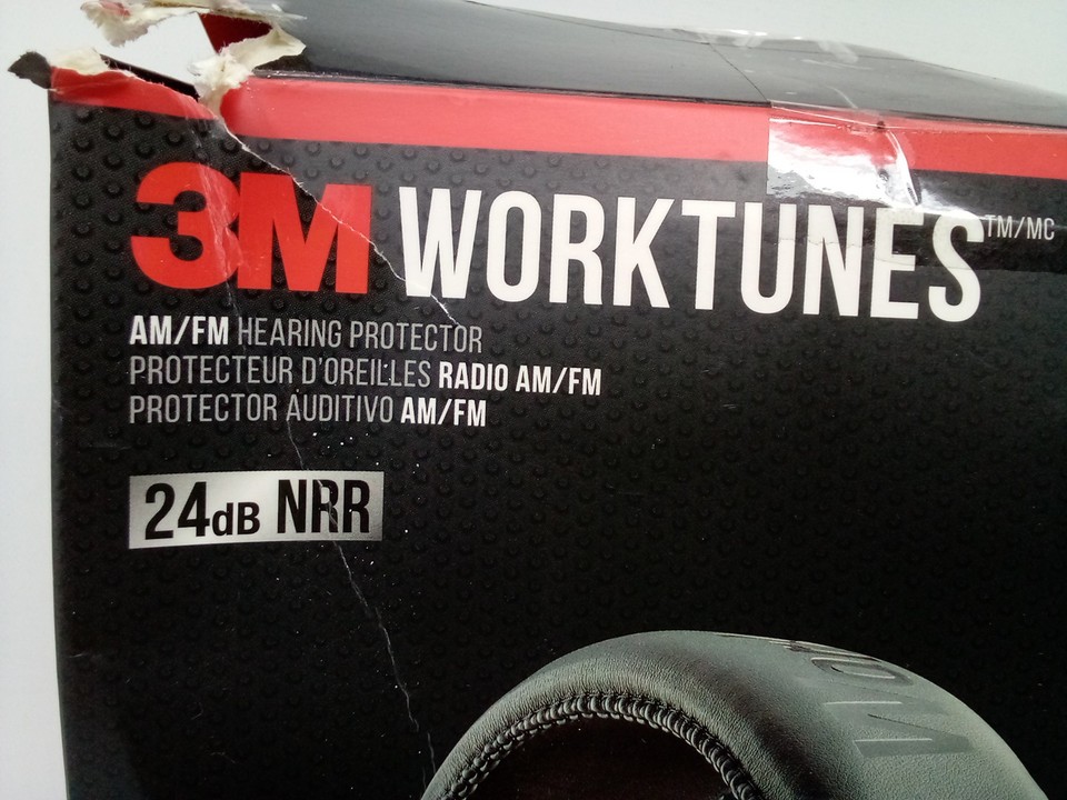 3M Digital WorkTunes Hearing Protector with AM/FM 24DB NRR {BLACK ...
