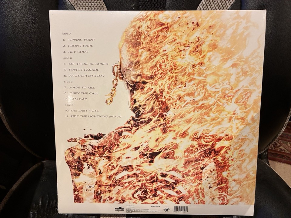 NEW MEGADETH THEIR LATEST ALBUM ON VINYL & HAND SIGNED ART CARD FACTORY ...