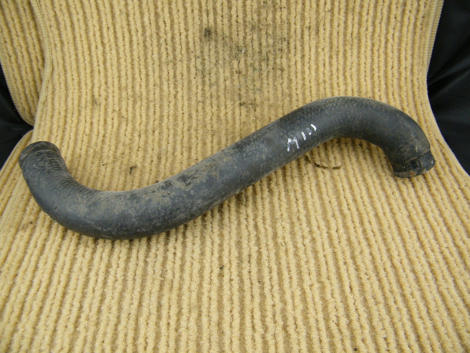 Genuine Mercedes W123 Radiator Coolant Top Hose Pipe 240D 240TD ...