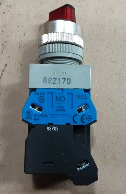 IDEC Illuminated 2-position Maintained Selector Switch ASLW 0201 Green ...