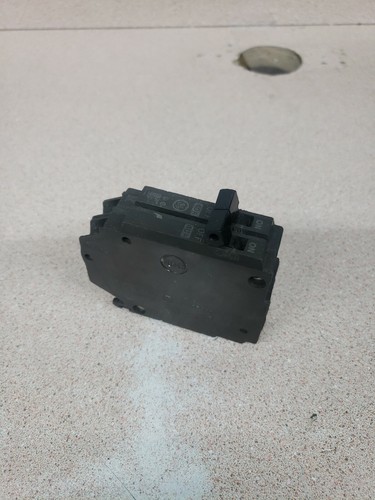 General Electric GE THQP240 THQP Circuit Breaker 40 Amp 2 Pole 120/240 ...
