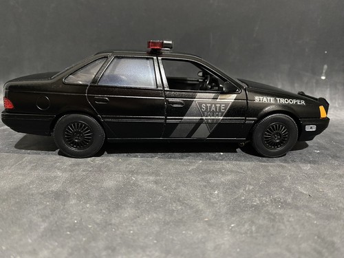 New Jersey State Police Custom 1986 Ford Taurus Ghost 1:24 Scale Police ...