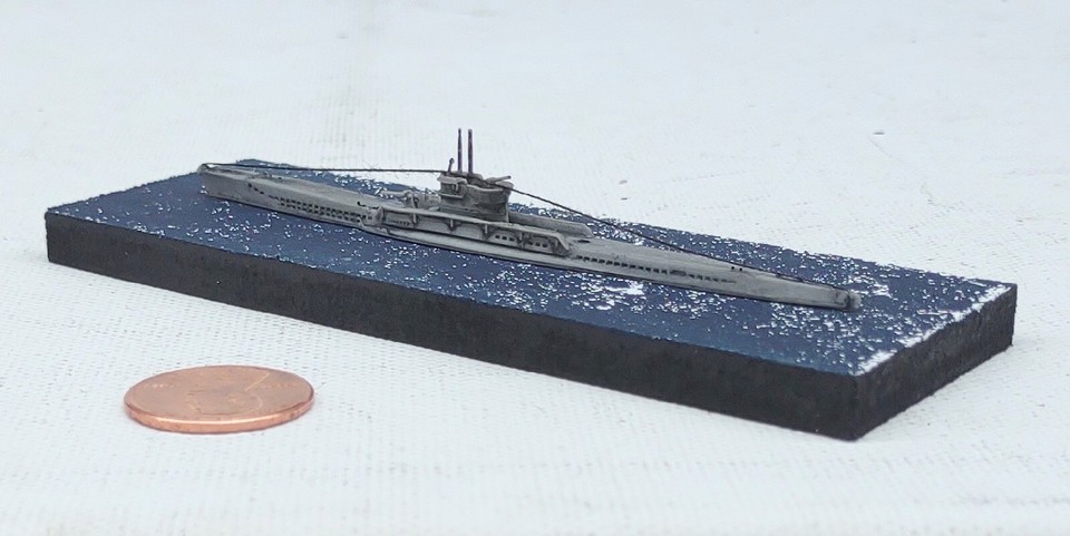 1:700 Scale Built Plastic Model Ship Diorama WWII German Submarine | eBay
