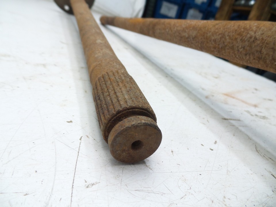 70-81 FIREBIRD CAMARO ORIGINAL REAR END AXLE 10 BOLT 28 SPLINE SHAFT | eBay