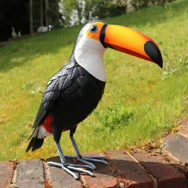 Primus Exotic Metal Toucan Garden Ornament Patio Sculpture Handpainted ...