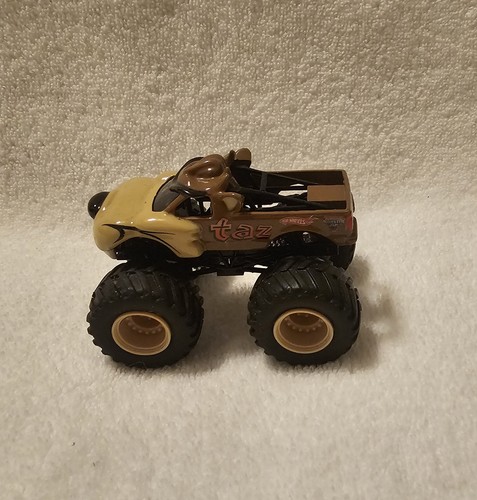 Taz Tasmanian Devil Hot Wheels Monster Truck Jam Scale 1/64 Per-Owned ...