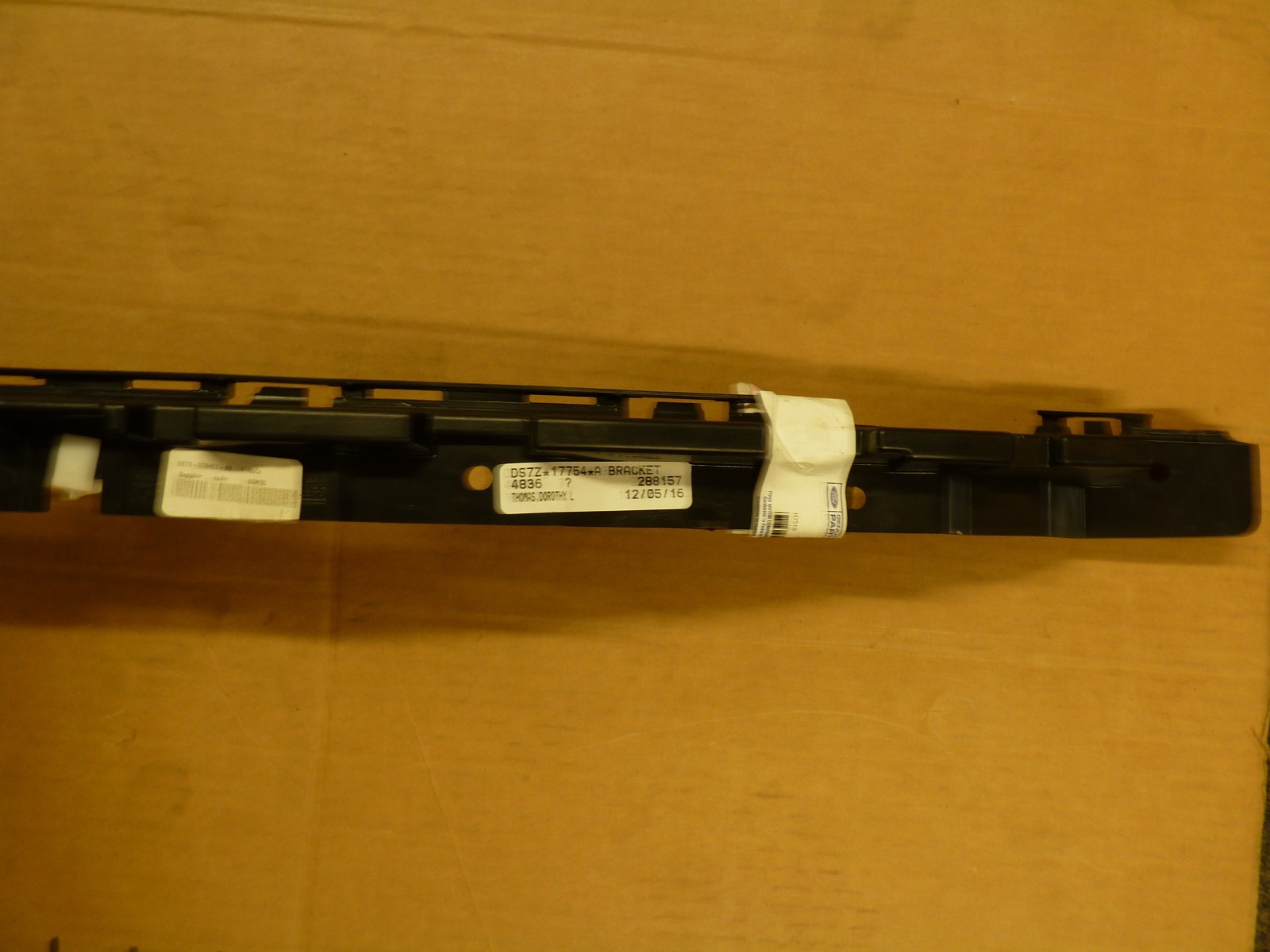 New Ford Bracket DS7Z17754A ( DN3188 DSU13) | eBay
