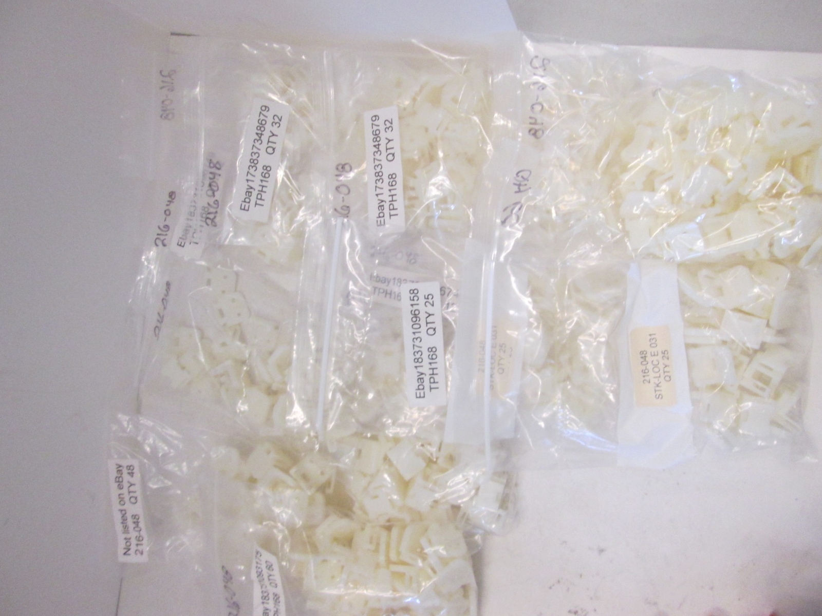 PANDUIT, RAMH-56, TY WRAP MOUNTING BLOCK, right angle, Nylon, New, Lot ...