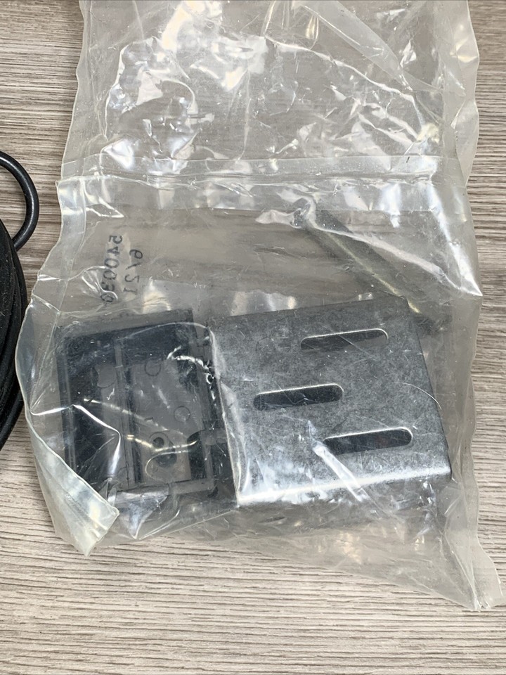 Humminbird fishfinder DHS-W Transducer & Mounting Bracket -Wide Eye ...