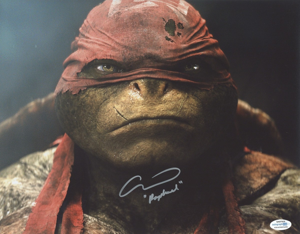Alan Ritchson Raphael Alan Ritchson "Teenage Mutant Ninja Turtles"