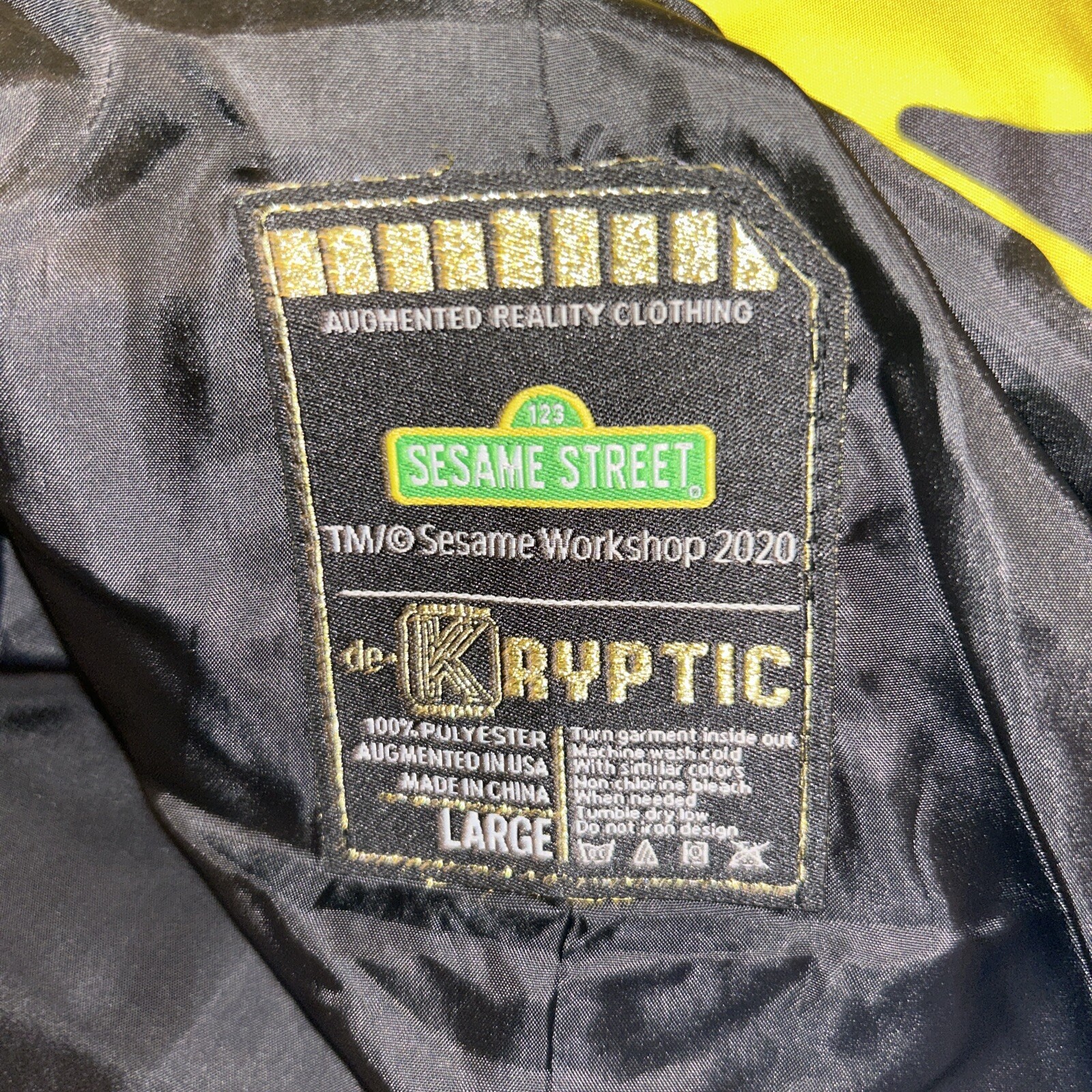 NWT L sesame street dekryptic puffer jacket coat elmo bert cookie ...