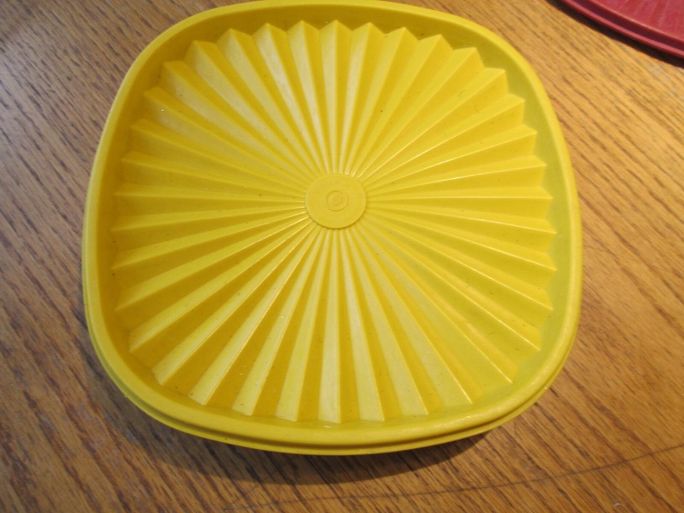 Tupperware Replacement Servalier Sunburst "Square" Container Lids ...