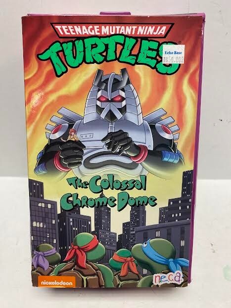 NECA Teenage Mutant Ninja Turtles The Colossal Chrome Dome Figure