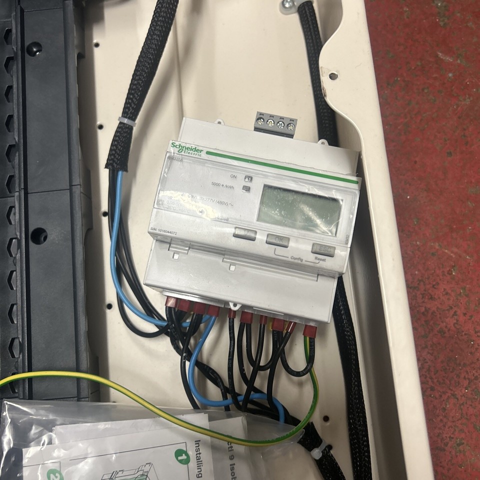 Schneider Acti9 3 Phase Distribution Board Main Switch Split Meter ...