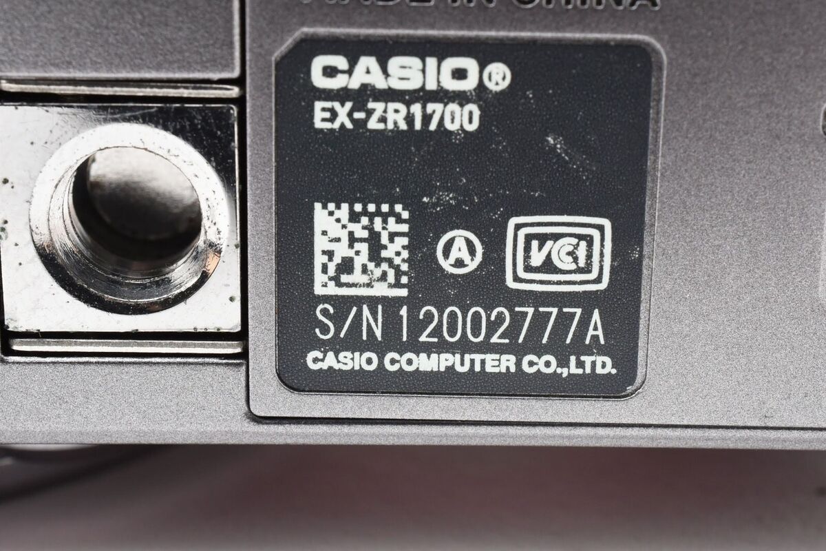 CASIO EXILIM EX ZR1700 WR Wine Red Digital Camera w/charger CASIO EXILIM EX ZR1700 WR Wine Red Digital Camera w/charger