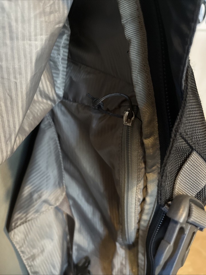 Osprey Meridian Wheeled Convertible Luggage Backpack Gray Carry On 29 ...