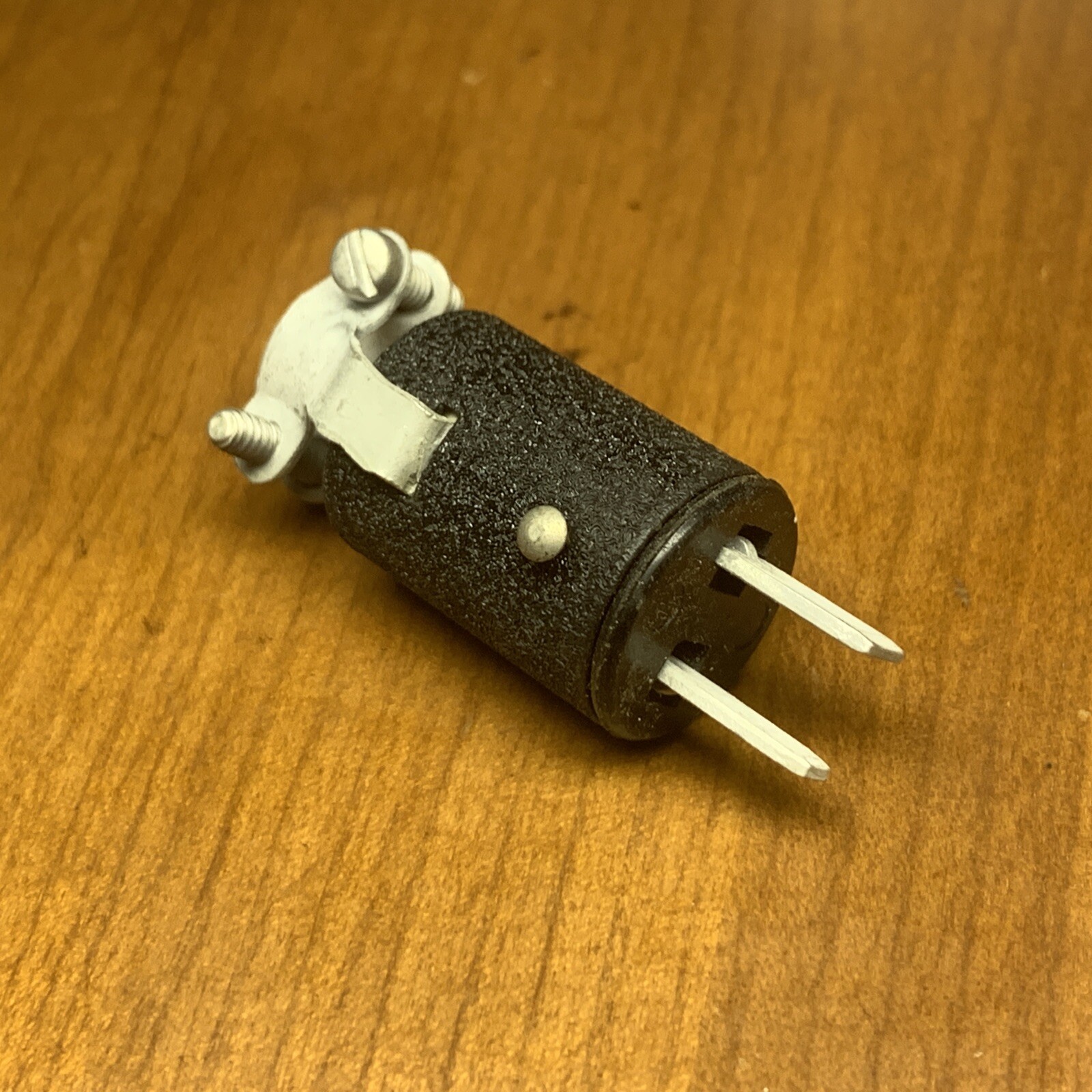 1 Vintage NOS 2 Pin Plug TRW CINCH MALE CONNECTOR Cable Clamp Top | eBay