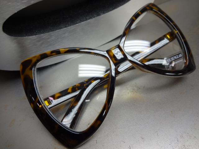 OVERSIZED EXAGGERATED HUGE Clear Lens EYE GLASSES Large Unique Bow ...