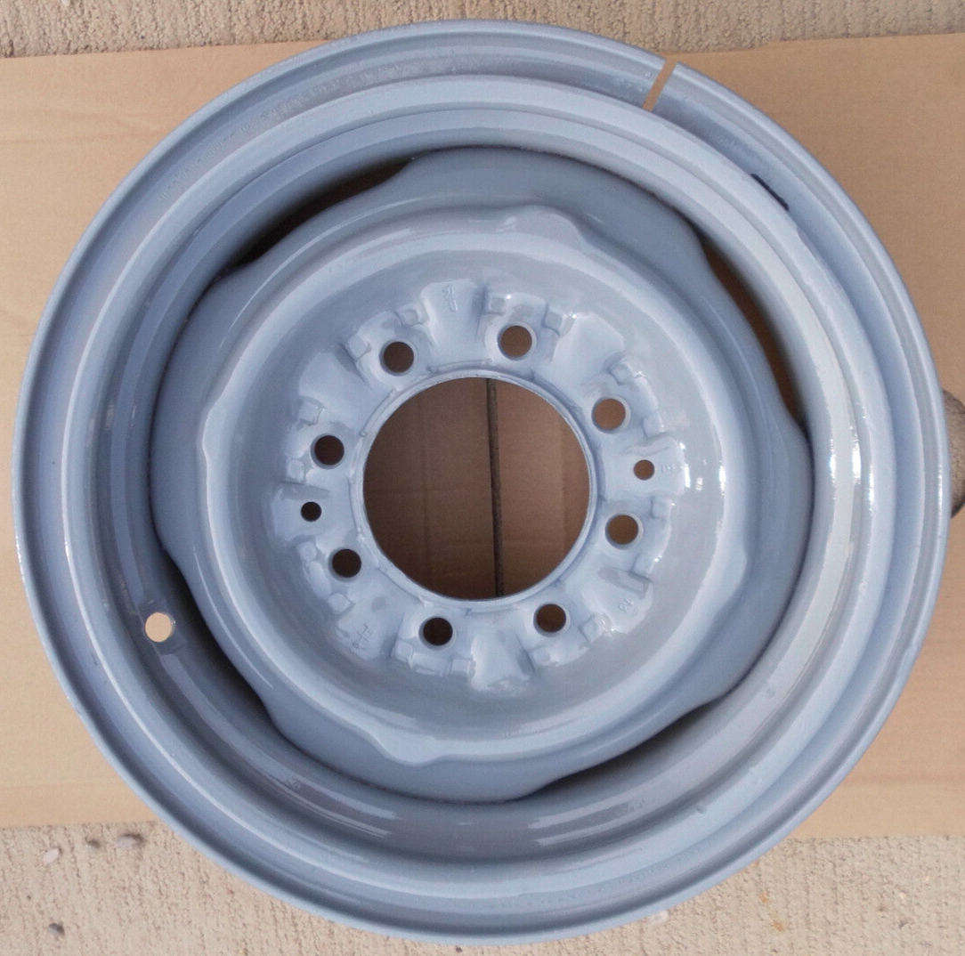 1972 BUDD 16" x 5.5" OUTER SPLIT RING STEEL WHEEL. 8 x 6.5". # 88290 ...