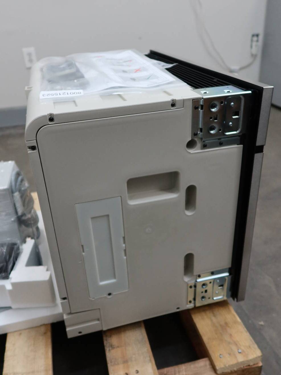 Thermador 24" Smart Memory Beverages LCD Display Built In Coffee Maker ...