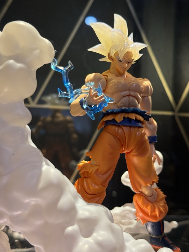 Custom S.H. Figuarts Ultra Instinct Goku Head sculpt Kit In Pearl White ...