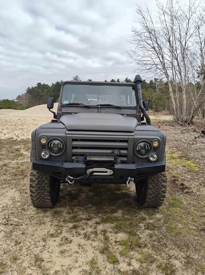 1993 Land Rover Defender 2.2 LITER FORD/PEUGEOT TD4 Frame-off ...